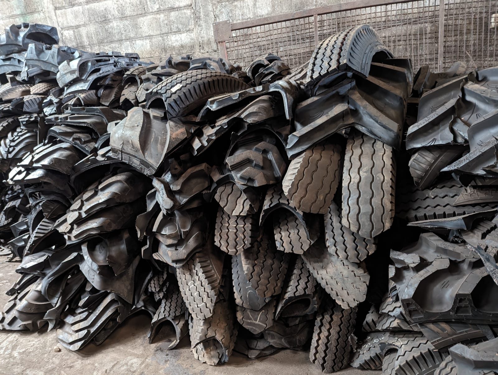 CUT NYLON TYRE - Kalhari Group of Companies